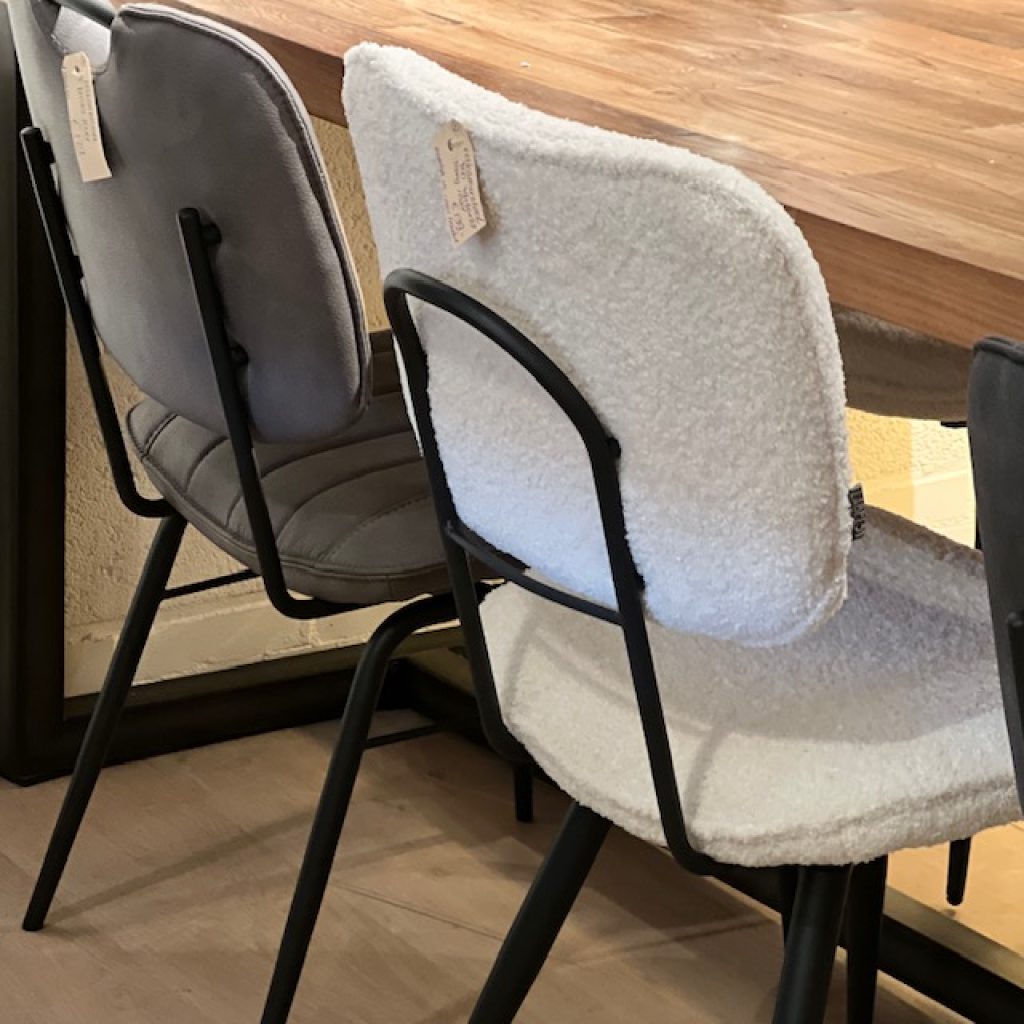 Bouclé stof op meubelen - Happy Home